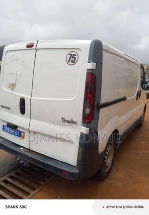 Renault Traffic 2019 Noir in Cocody - Voitures, Djakiss Konate | Jiji.co.ci