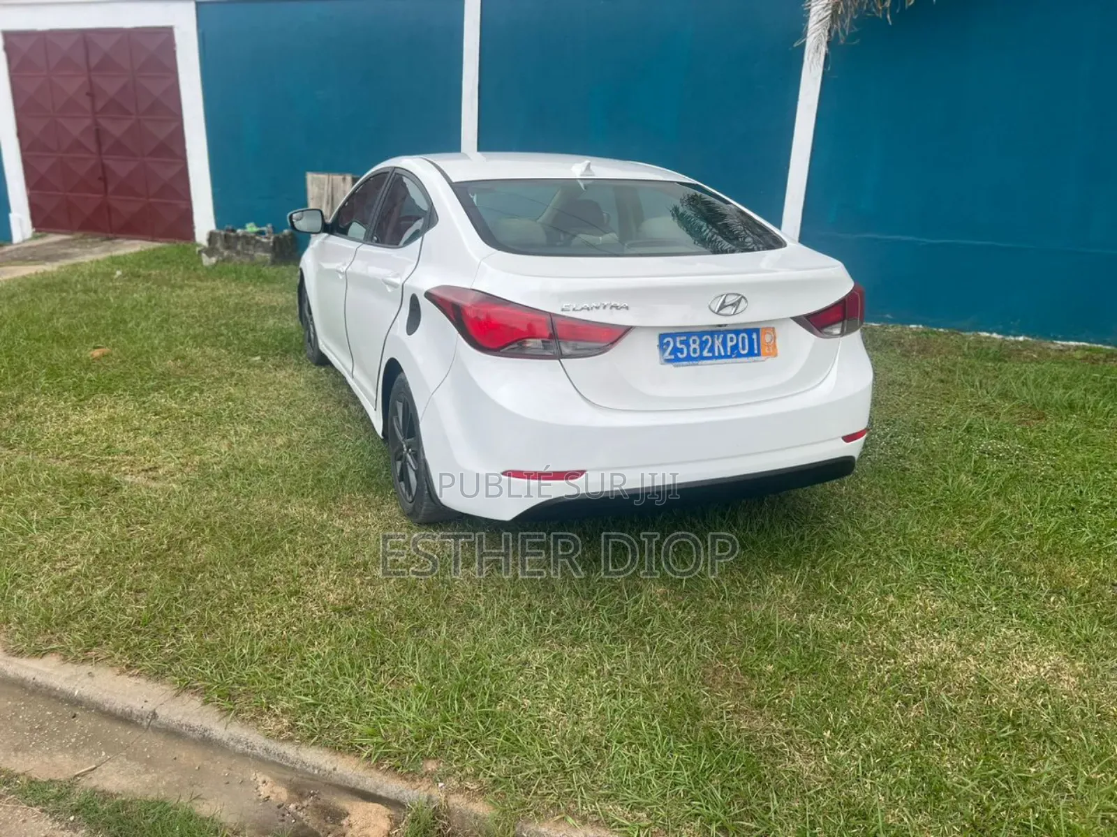 Hyundai Elantra 2016 Blanc in Yopougon - Voitures, Esther Diop | Jiji.co.ci
