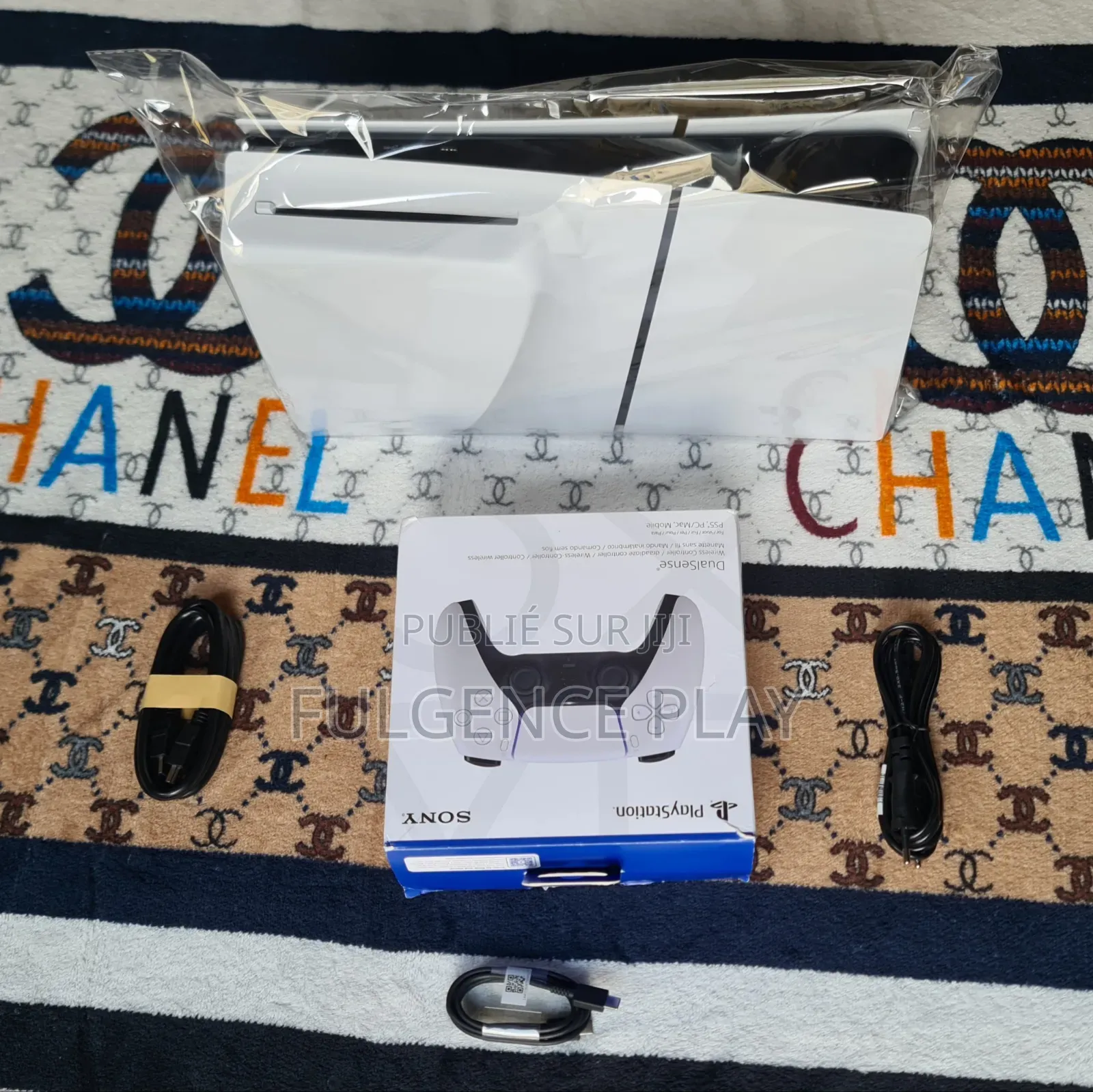 Ps5 Slim Standard Super Propre, Jamais Démontée. Vendue Avec Garantie ...